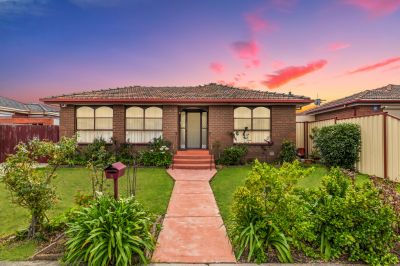Real Estate For Sale - 4 Kathryn Avenue - Lalor , VIC