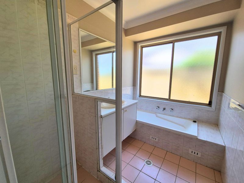Real Estate For Lease - 21 Parkholme Circuit - Englorie Park , NSW