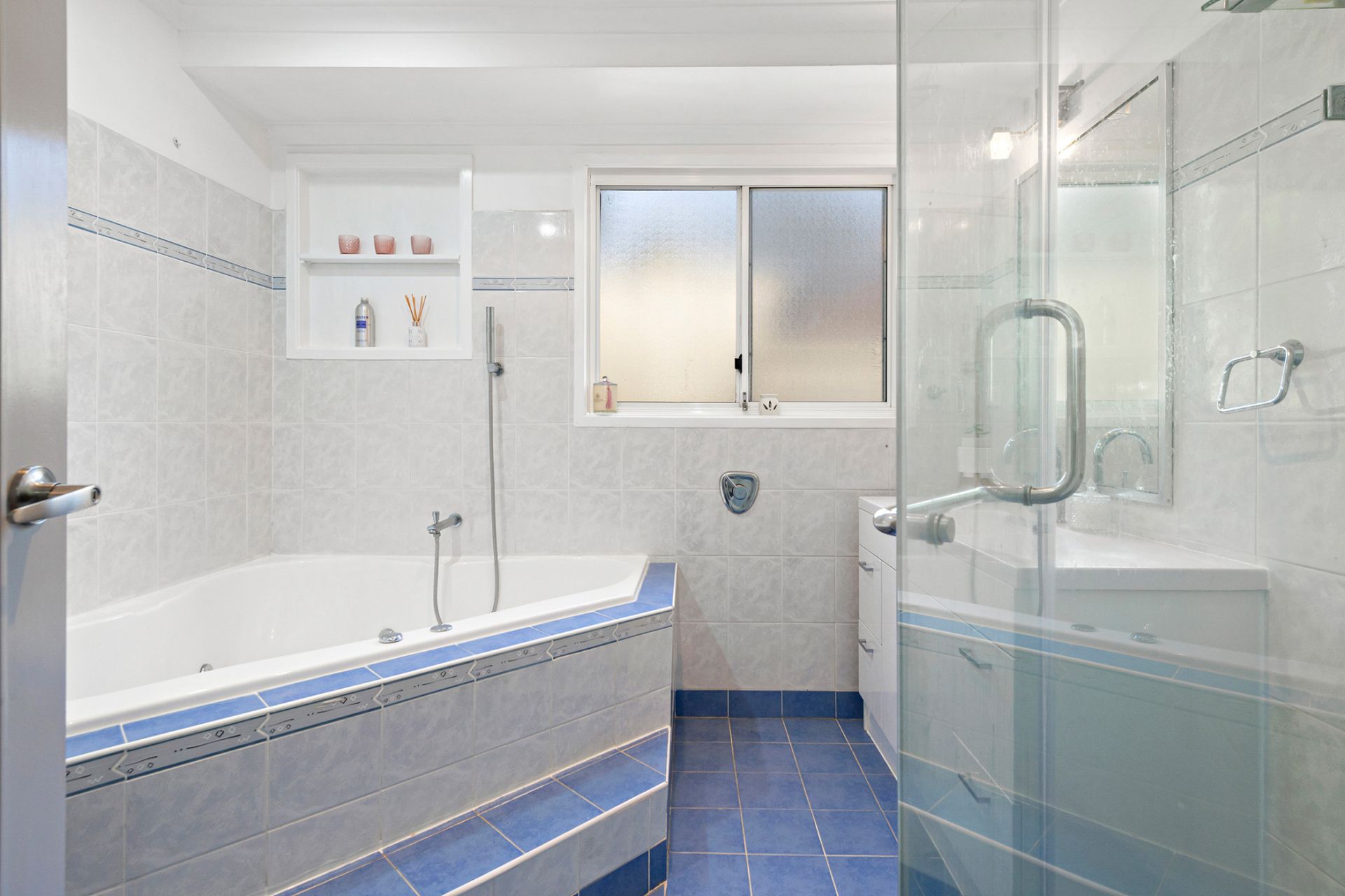 Real Estate For Sale - 30B Melba Place - St Helens Park , NSW