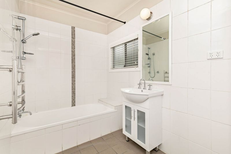 Real Estate For Lease - 38 Melbourne Street - Abermain , NSW