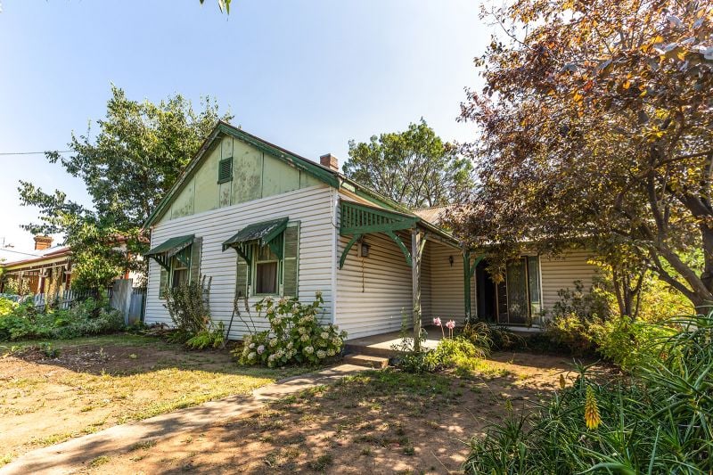 11 Temora Street, Cootamundra | Flemings Property Services