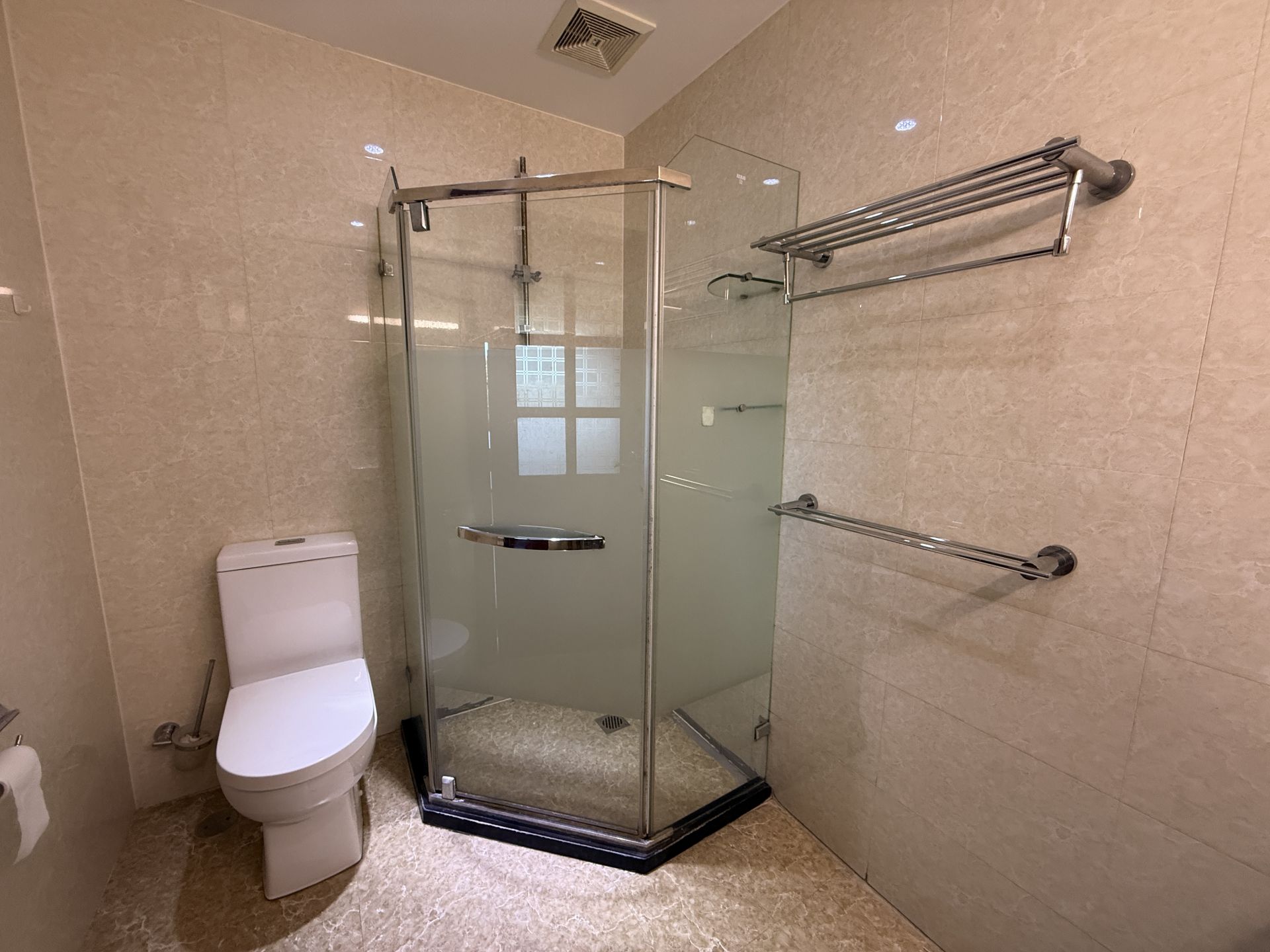 2C Downing Street, Epping | Victory Lease