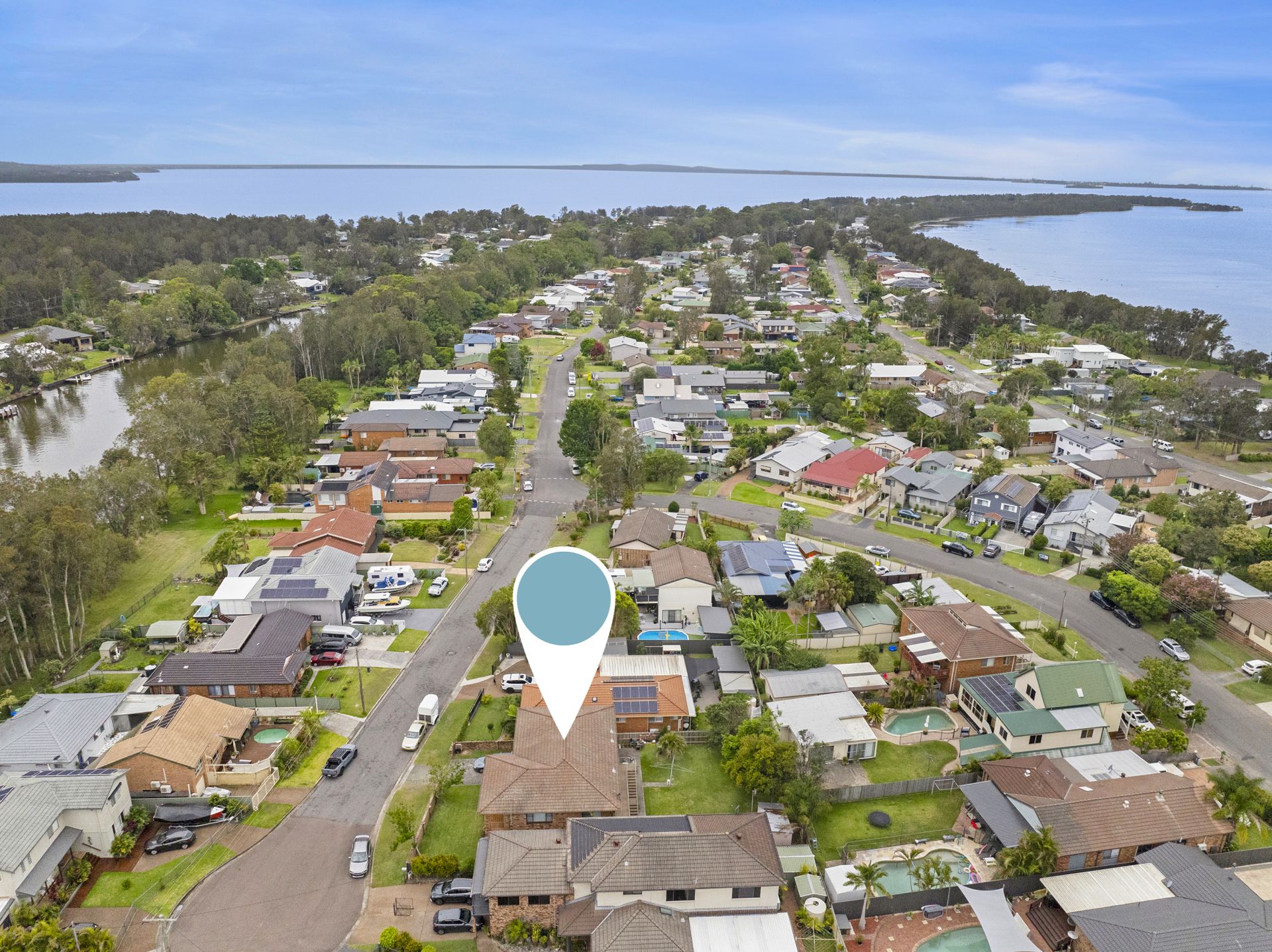 Real Estate For Sale - 4 Magnolia Close - Chittaway Bay , NSW