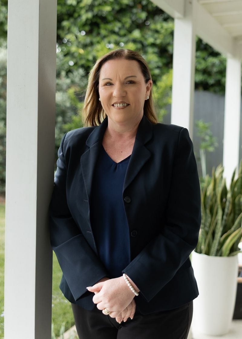 Colette Thompson | Chapman Real Estate