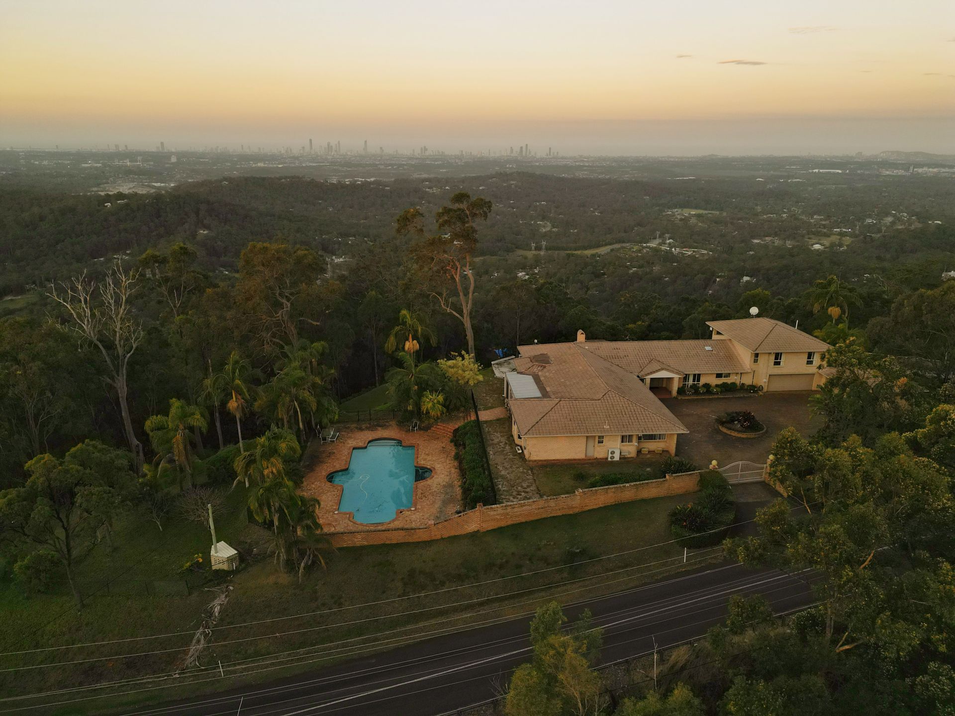 Real Estate For Sale - 553 The Panorama - Tallai , QLD