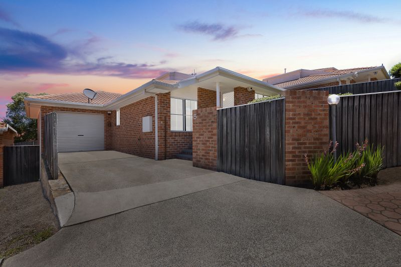 Real Estate For Sale - 5/11 Len Waters Street - Ngunnawal , ACT