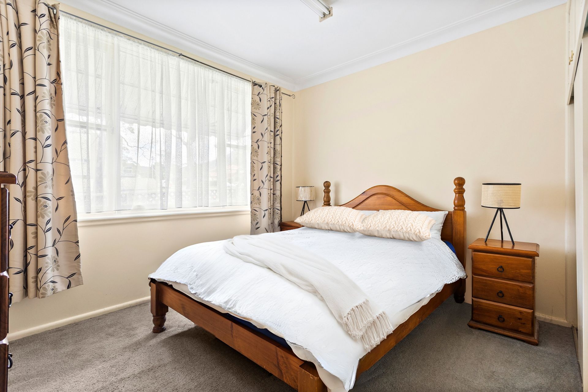 Real Estate For Sale - 253 Farmborough Road - Farmborough Heights , NSW
