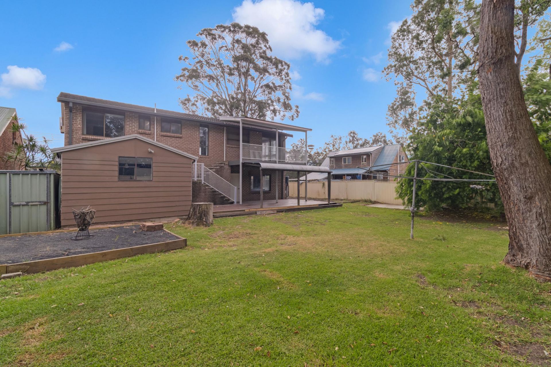 Real Estate For Lease - 4 Raymond Street - Tacoma South , NSW