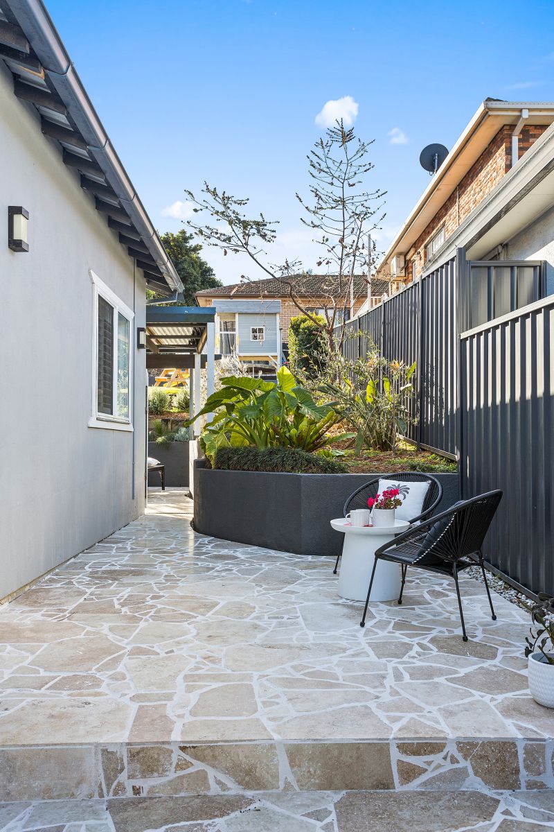 Real Estate For Sale - 22 Robertson Street - Coniston , NSW