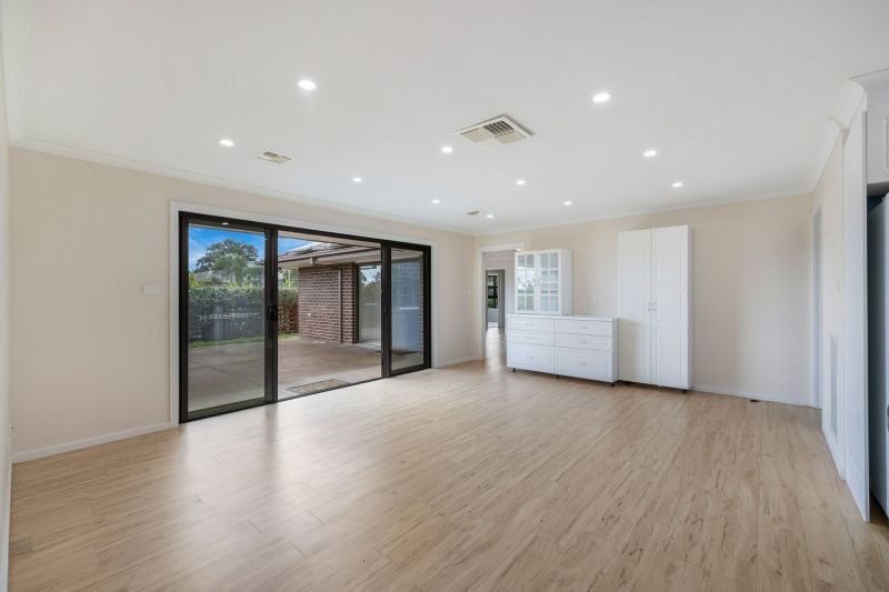 Real Estate For Lease - 77 Chance Street - Crace , ACT