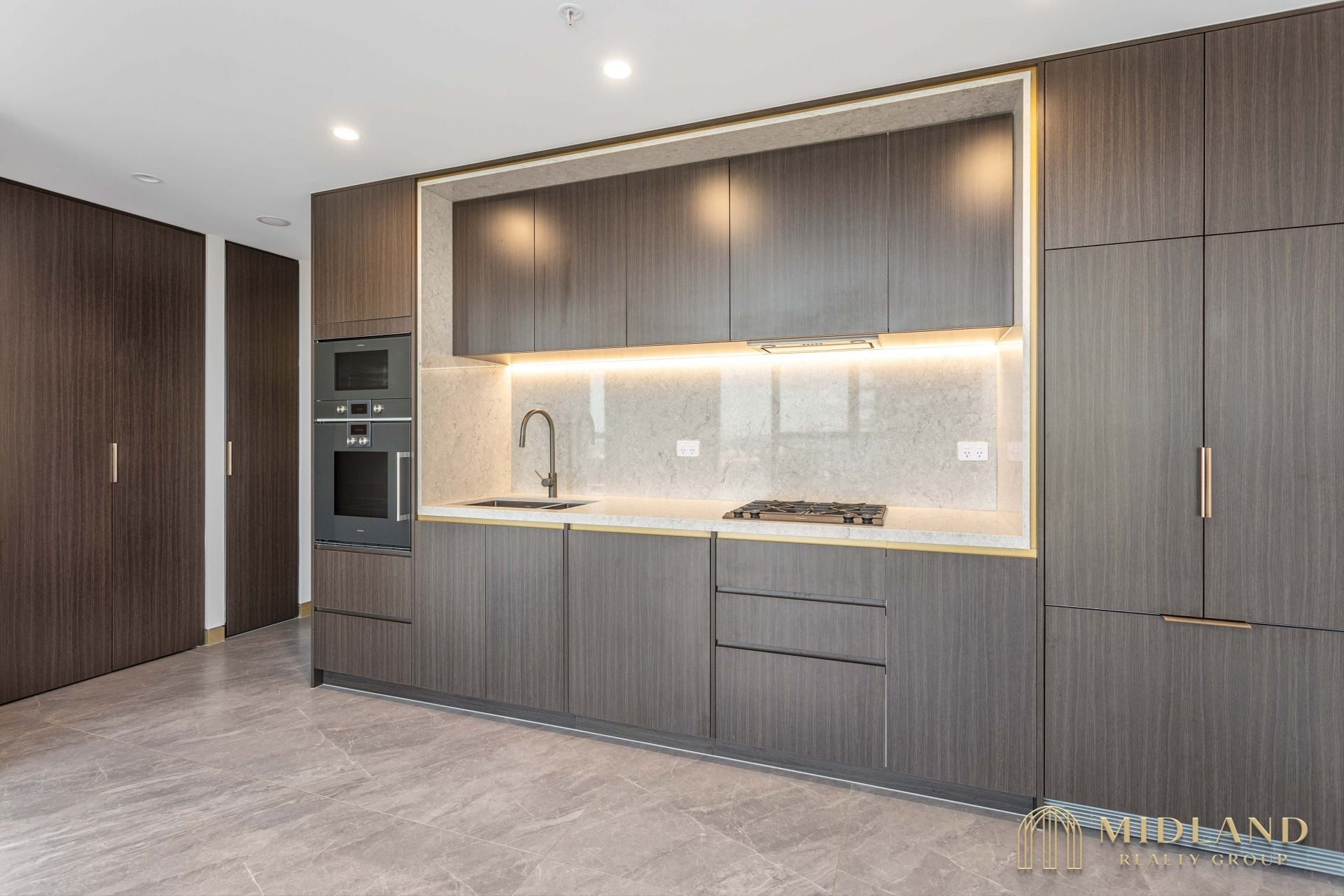 Midland Realty Group